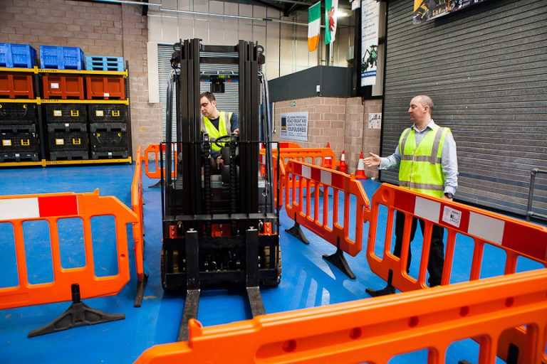 Operator training: Exploring the 3 stages of training - RTITB