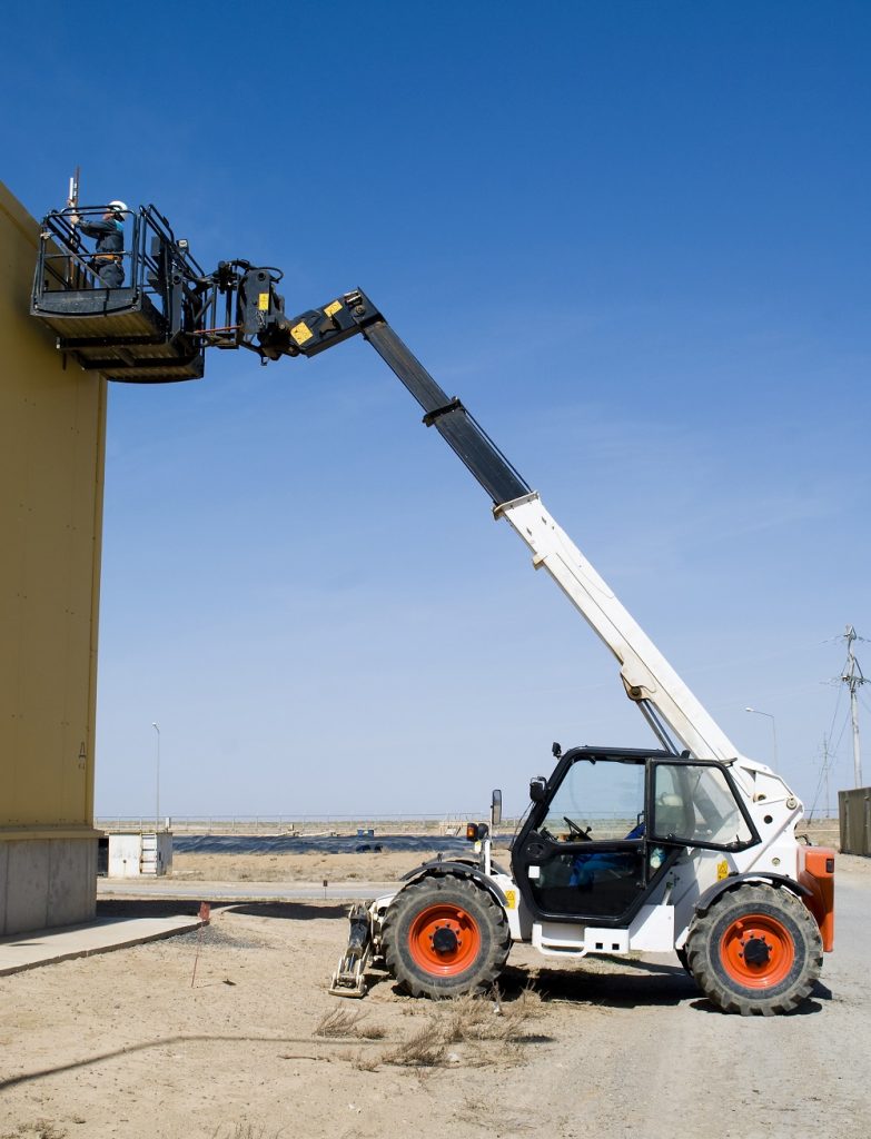 Farm worker fatally injured by telehandler